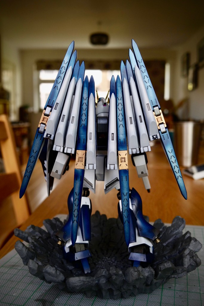 Bandai 1/144 HG V-Zeon Gundam (Captain Zeon’s Mobile Suit) – It is a ...