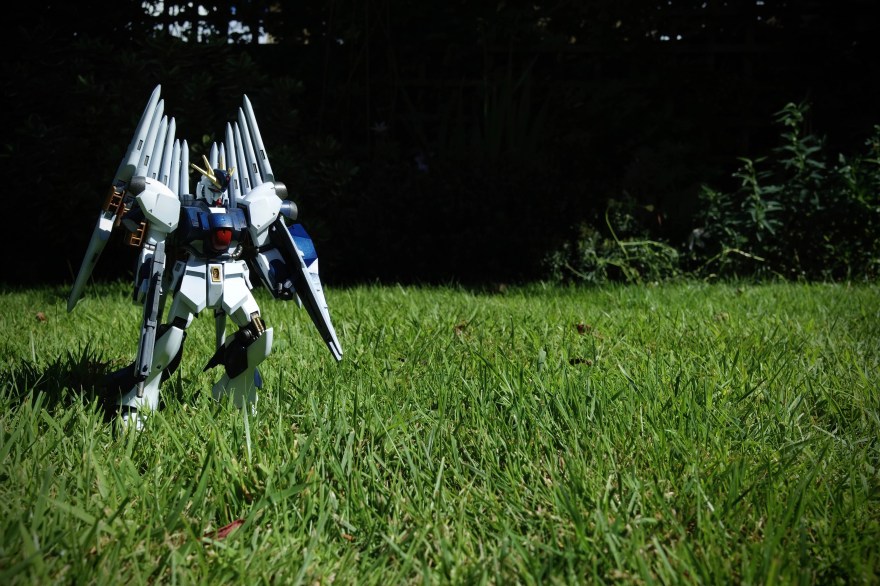 Bandai 1/144 HG V-Zeon Gundam (Captain Zeon’s Mobile Suit) – It is a ...