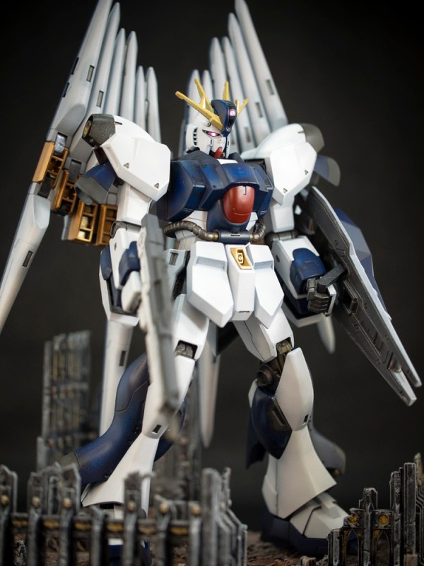 Bandai 1/144 HG V-Zeon Gundam (Captain Zeon’s Mobile Suit) – It is a ...
